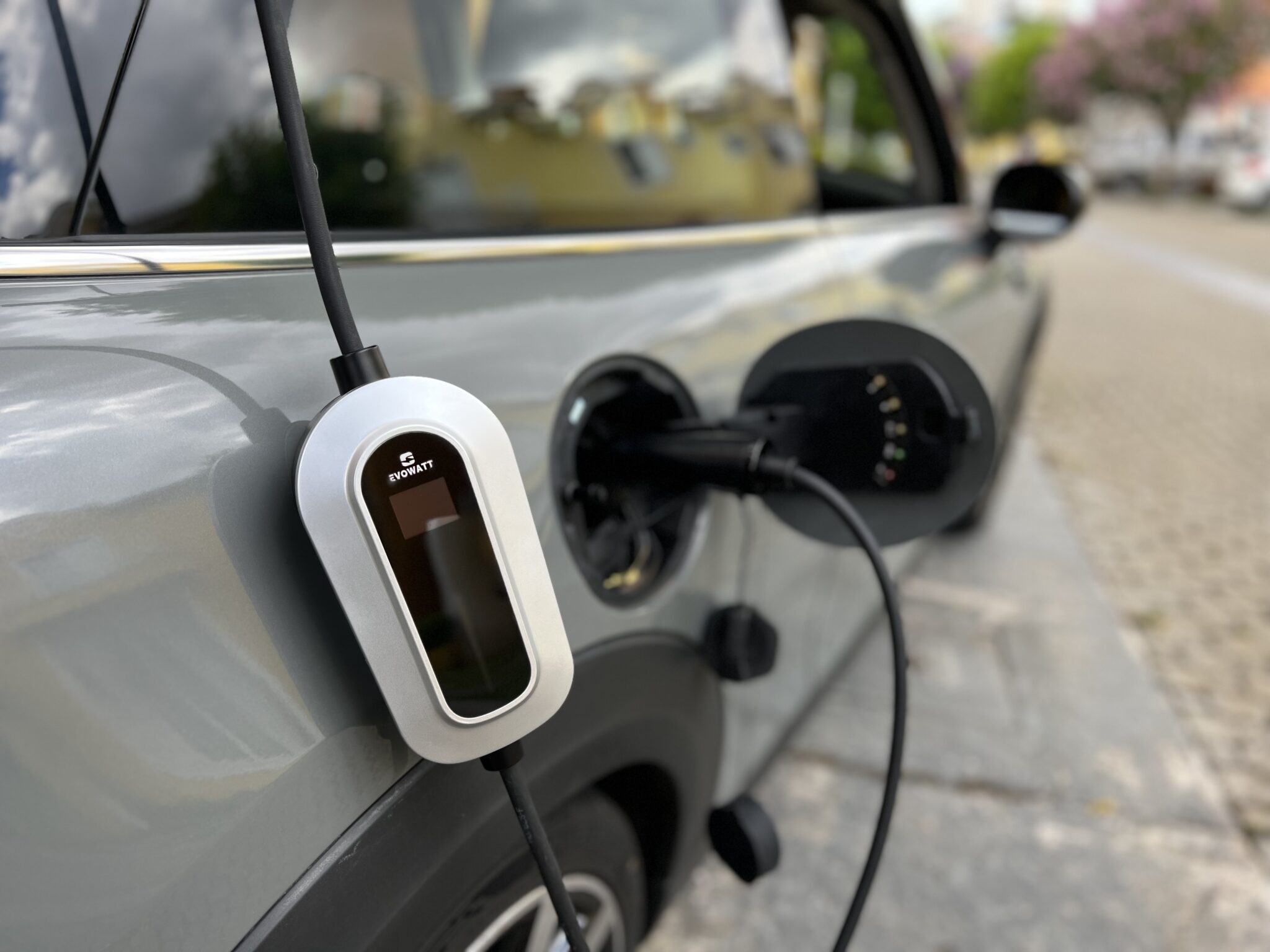 Tipos de Carregadores de Carros Elétricos | Evowatt